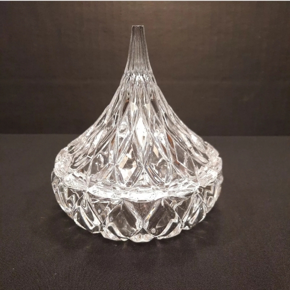 Shannon Godinger | Dining | Kisses Crystal Kiss Covered Candy Dish ...